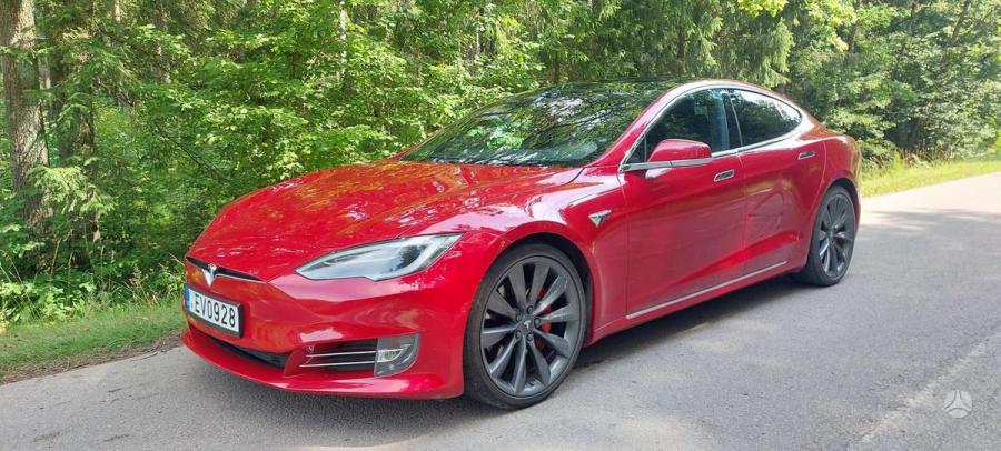 Sarkans Tesla Model S 2016 Kauņa, ar dzinēja tilpumu 0.00 L un nobraukumu 200 tūkst. km par 18300 €, foto 8 vietnē AUTOMOTO.COM.LV