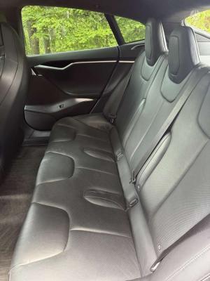 Sarkans Tesla Model S 2016 Kauņa, ar dzinēja tilpumu 0.00 L un nobraukumu 200 tūkst. km par 18300 €, foto 17 vietnē AUTOMOTO.COM.LV