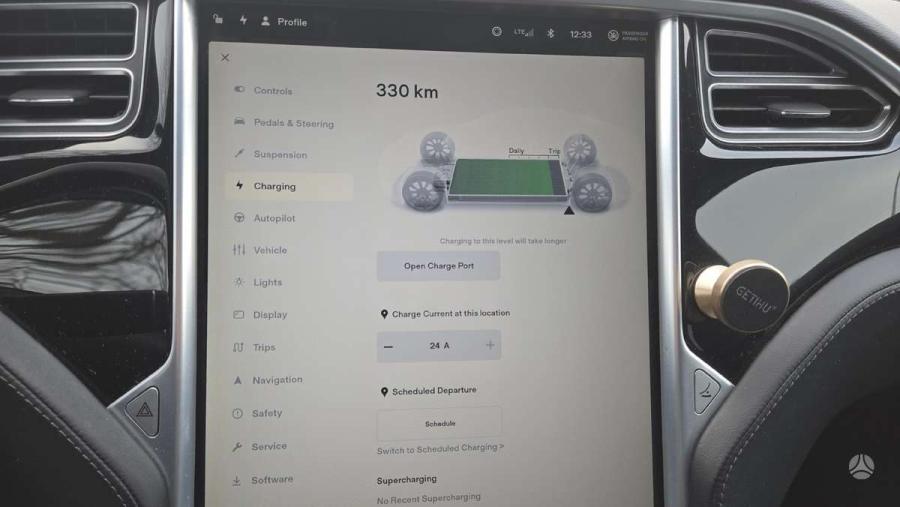 Sarkans Tesla Model S 2017 Tauragė, ar dzinēja tilpumu 0.00 L un nobraukumu 22 tūkst. km par 26800 €, foto 23 vietnē AUTOMOTO.COM.LV