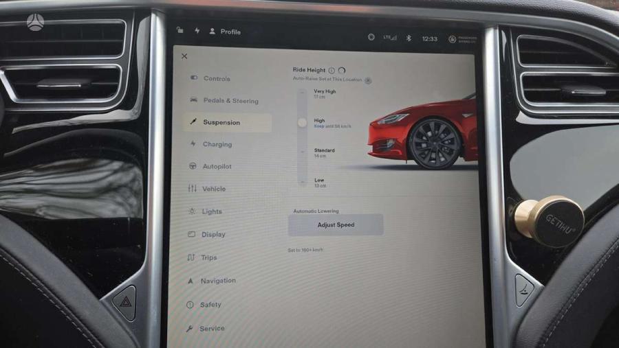 Sarkans Tesla Model S 2017 Tauragė, ar dzinēja tilpumu 0.00 L un nobraukumu 22 tūkst. km par 26800 €, foto 24 vietnē AUTOMOTO.COM.LV
