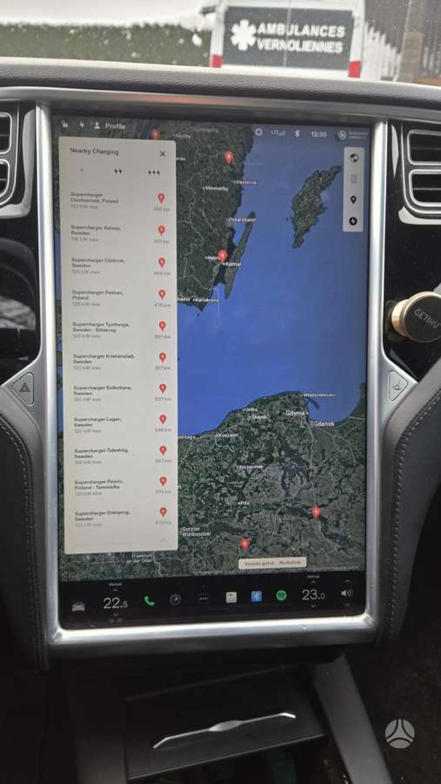 Sarkans Tesla Model S 2017 Tauragė, ar dzinēja tilpumu 0.00 L un nobraukumu 22 tūkst. km par 26800 €, foto 26 vietnē AUTOMOTO.COM.LV