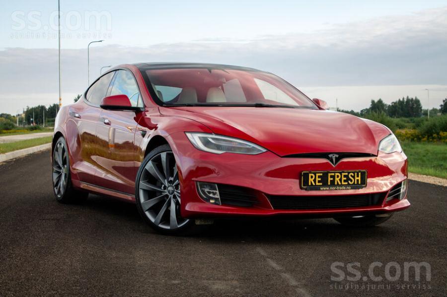 Sarkans Tesla Model S 2018 Jelgava, ar dzinēja tilpumu 0.00 L un nobraukumu 148 tūkst. km par 18900 €, foto 1 vietnē AUTOMOTO.COM.LV