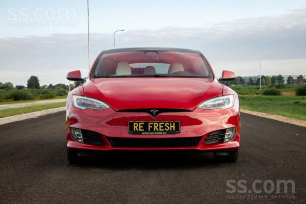 Sarkans Tesla Model S 2018 Jelgava, ar dzinēja tilpumu 0.00 L un nobraukumu 148 tūkst. km par 18900 €, foto 3 vietnē AUTOMOTO.COM.LV