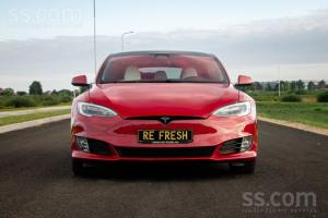 Sarkans Tesla Model S 2018 Jelgava, ar dzinēja tilpumu 0.00 L un nobraukumu 148 tūkst. km par 18900 €, foto 3 vietnē AUTOMOTO.COM.LV