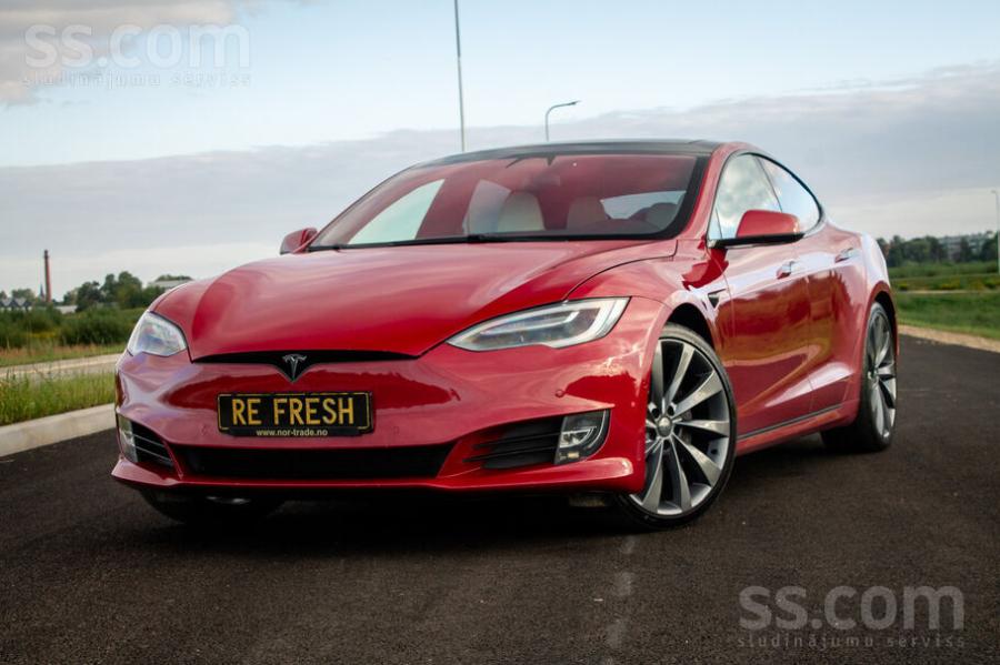 Sarkans Tesla Model S 2018 Jelgava, ar dzinēja tilpumu 0.00 L un nobraukumu 148 tūkst. km par 18900 €, foto 4 vietnē AUTOMOTO.COM.LV