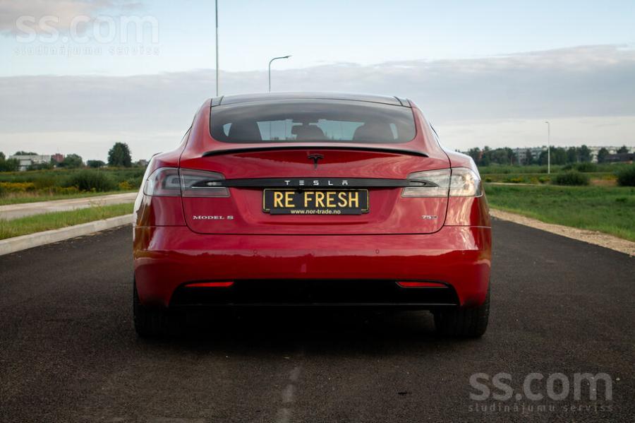 Sarkans Tesla Model S 2018 Jelgava, ar dzinēja tilpumu 0.00 L un nobraukumu 148 tūkst. km par 18900 €, foto 6 vietnē AUTOMOTO.COM.LV