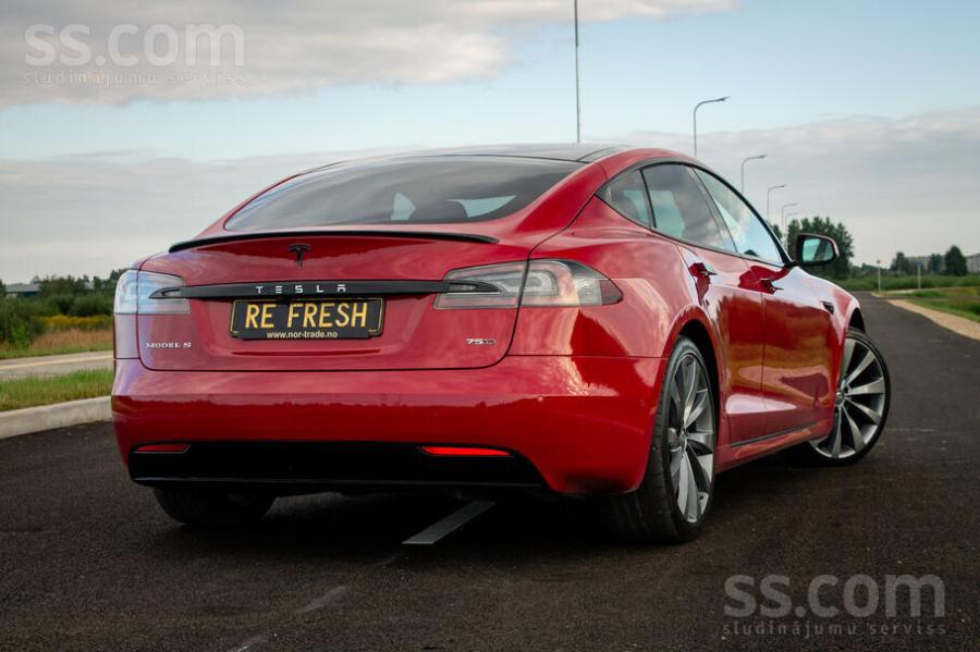 Sarkans Tesla Model S 2018 Jelgava, ar dzinēja tilpumu 0.00 L un nobraukumu 148 tūkst. km par 18900 €, foto 7 vietnē AUTOMOTO.COM.LV