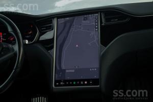 Sarkans Tesla Model S 2018 Jelgava, ar dzinēja tilpumu 0.00 L un nobraukumu 148 tūkst. km par 18900 €, foto 14 vietnē AUTOMOTO.COM.LV