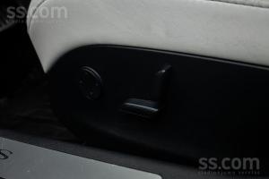 Sarkans Tesla Model S 2018 Jelgava, ar dzinēja tilpumu 0.00 L un nobraukumu 148 tūkst. km par 18900 €, foto 19 vietnē AUTOMOTO.COM.LV