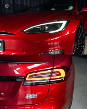 Red Tesla Model S 2023 in Vilnius, with an engine capacity of 0.00 L and mileage of 56 thousand km for 64998 €, photo 9 on AUTOMOTO.COM.LV