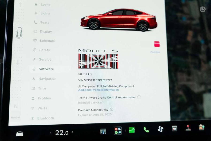 Red Tesla Model S 2023 in Vilnius, with an engine capacity of 0.00 L and mileage of 56 thousand km for 64998 €, photo 22 on AUTOMOTO.COM.LV