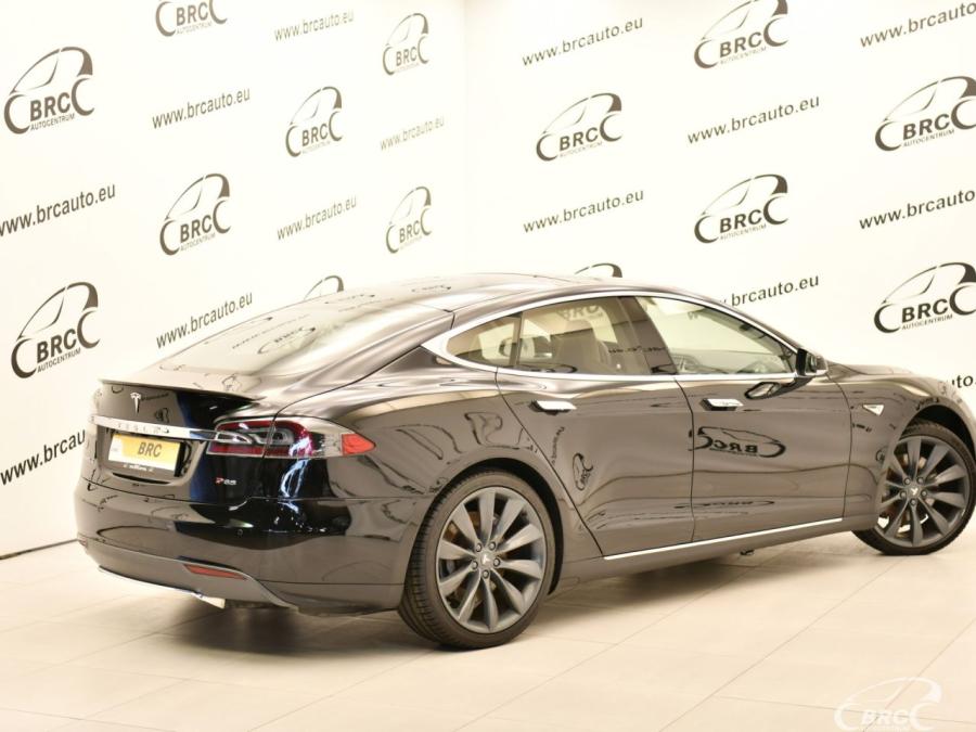 Tesla Model S 2013 in Vilnius, with an engine capacity of 0.00 L and mileage of 178 thousand km for 12900 €, photo 3 on AUTOMOTO.COM.LV