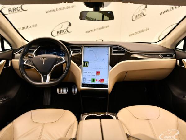 Tesla Model S 2013 Viļņa, ar dzinēja tilpumu 0.00 L un nobraukumu 178 tūkst. km par 12900 €, foto 3 vietnē AUTOMOTO.COM.LV