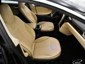Tesla Model S 2013 in Vilnius, with an engine capacity of 0.00 L and mileage of 178 thousand km for 12900 €, photo 6 on AUTOMOTO.COM.LV