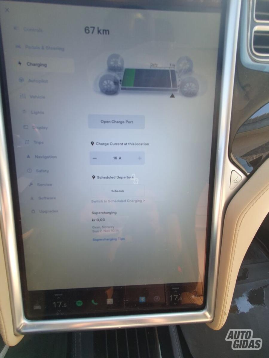 Tesla Model S 2015 in Vilnius, with an engine capacity of 0.00 L and mileage of 227 thousand km for 13500 €, photo 15 on AUTOMOTO.COM.LV