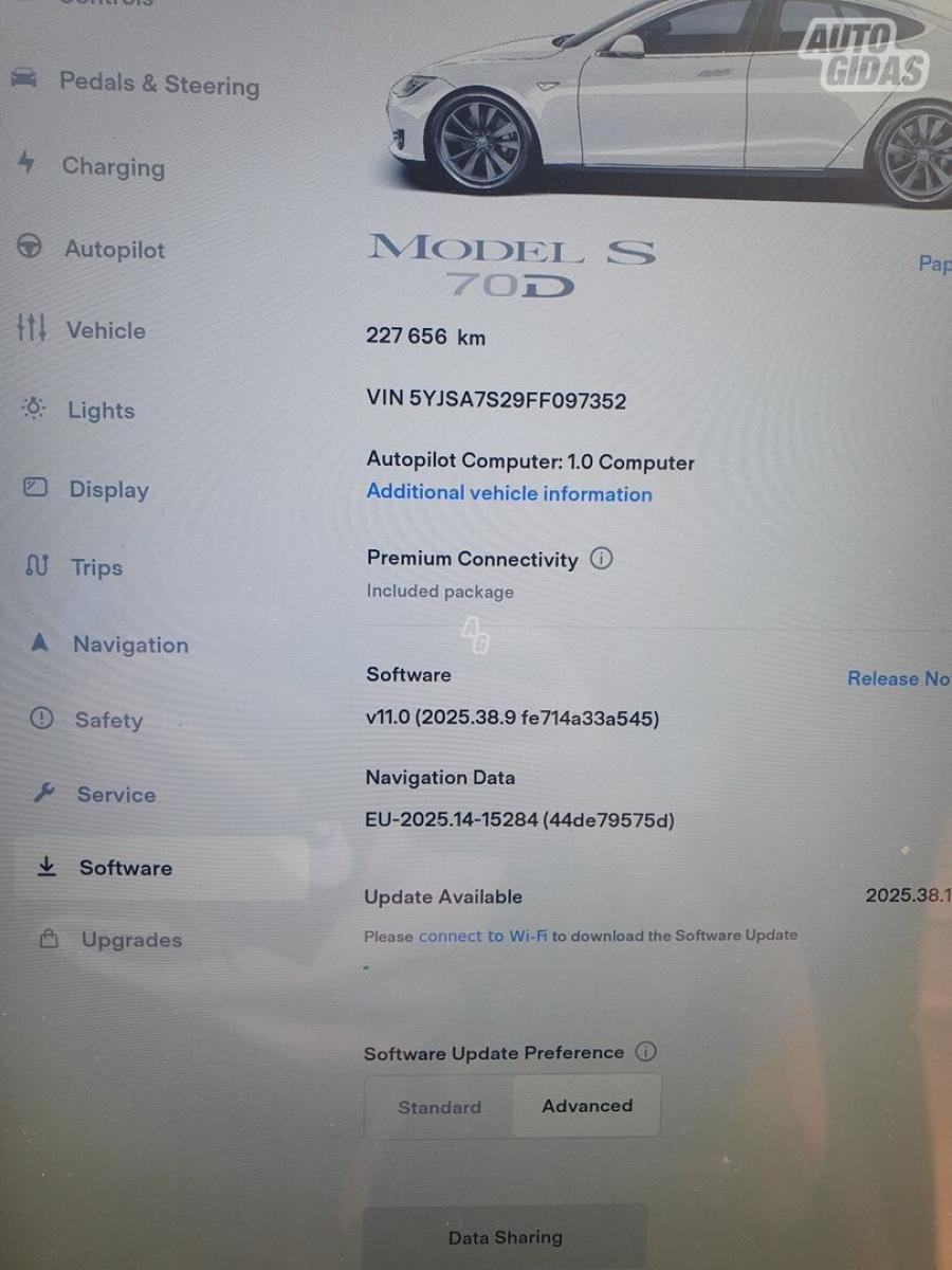 Tesla Model S 2015 in Vilnius, with an engine capacity of 0.00 L and mileage of 227 thousand km for 13500 €, photo 17 on AUTOMOTO.COM.LV