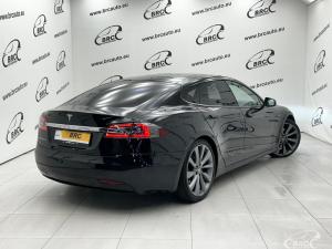 Tesla Model S 2016 in Vilnius, with an engine capacity of 0.00 L and mileage of 263 thousand km for 14999 €, photo 2 on AUTOMOTO.COM.LV