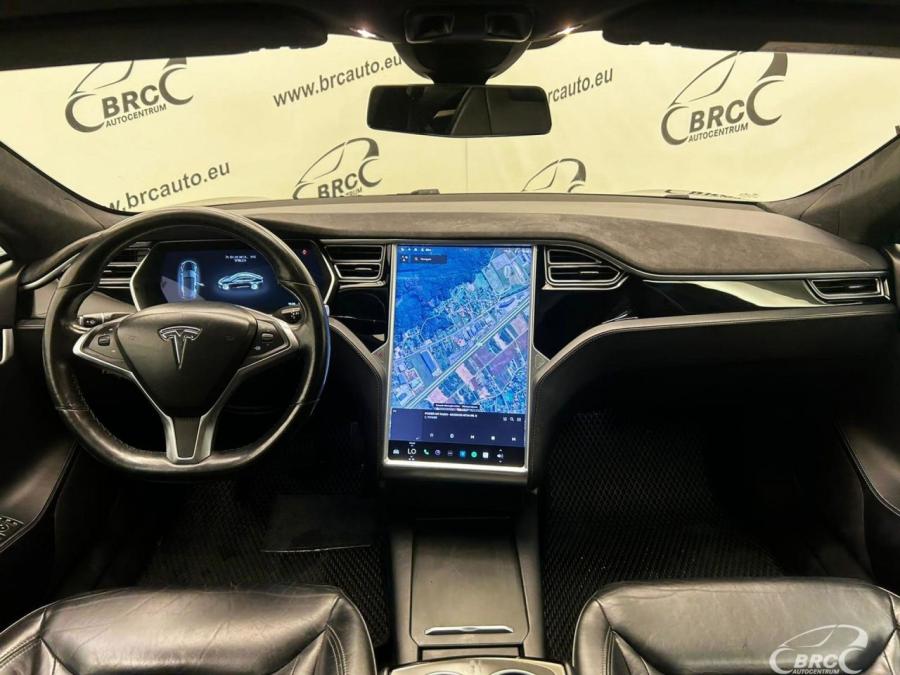 Tesla Model S 2016 in Vilnius, with an engine capacity of 0.00 L and mileage of 263 thousand km for 14999 €, photo 3 on AUTOMOTO.COM.LV