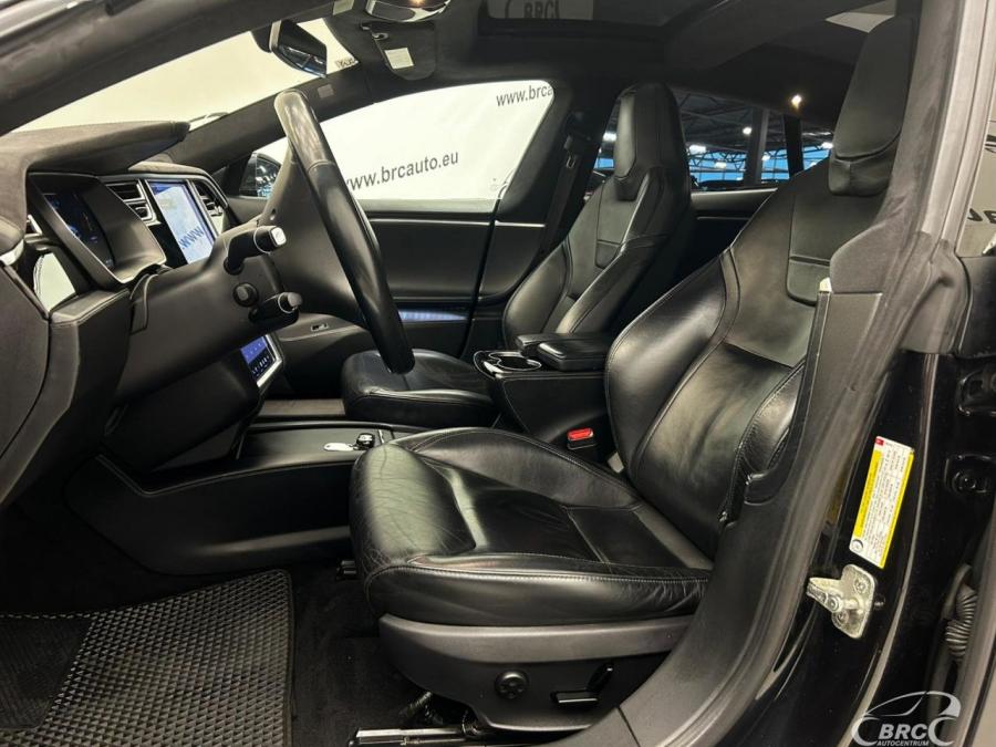 Tesla Model S 2016 in Vilnius, with an engine capacity of 0.00 L and mileage of 263 thousand km for 14999 €, photo 4 on AUTOMOTO.COM.LV