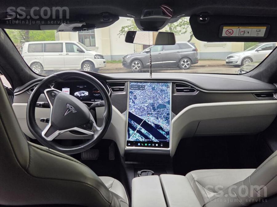 Tesla Model S 2016 in Riga, with an engine capacity of 0.00 L and mileage of 213 thousand km for 19400 €, photo 6 on AUTOMOTO.COM.LV