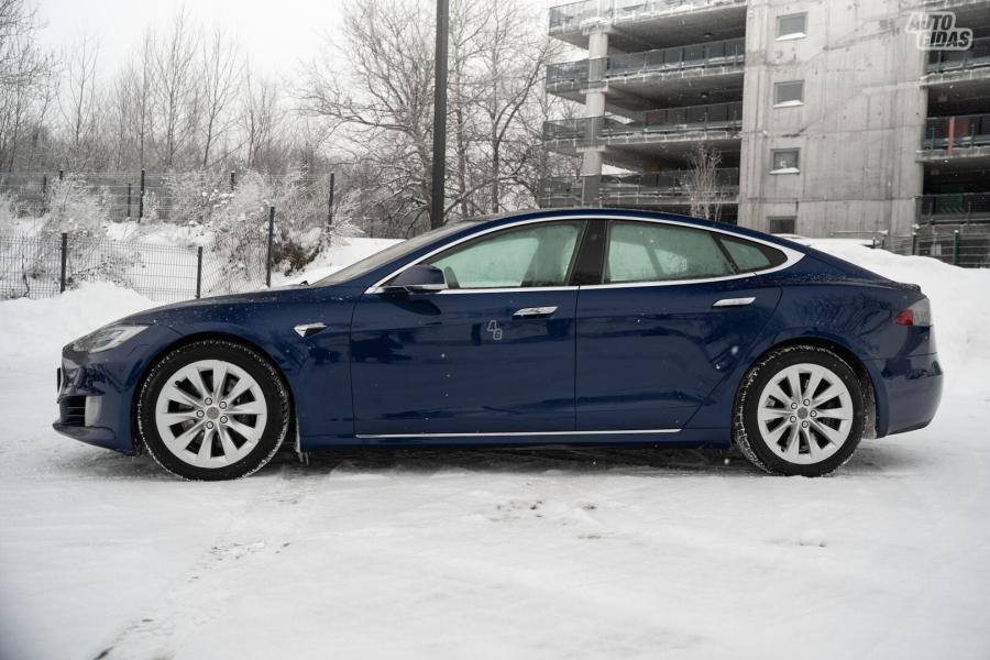 Tesla Model S 2017 in Vilnius, with an engine capacity of 0.00 L and mileage of 122 thousand km for 22500 €, photo 2 on AUTOMOTO.COM.LV