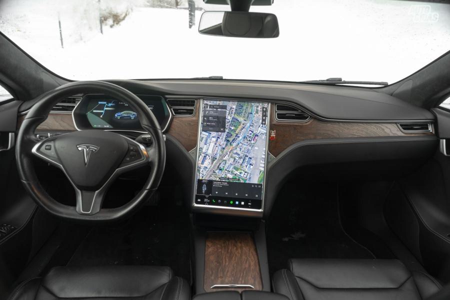 Tesla Model S 2017 in Vilnius, with an engine capacity of 0.00 L and mileage of 122 thousand km for 22500 €, photo 15 on AUTOMOTO.COM.LV