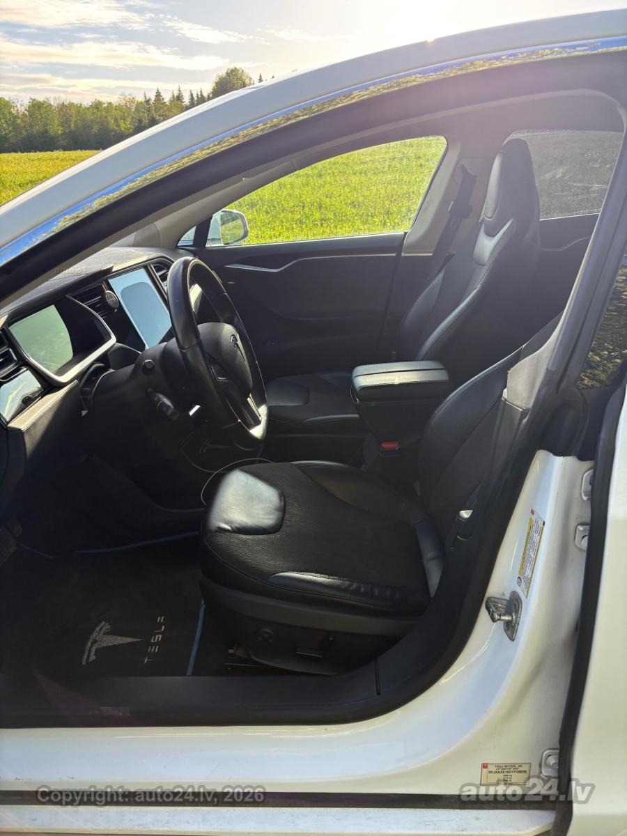 Balts Tesla Model S 2014 Tallina, ar dzinēja tilpumu 0.00 L un nobraukumu 344 tūkst. km par 10500 €, foto 7 vietnē AUTOMOTO.COM.LV