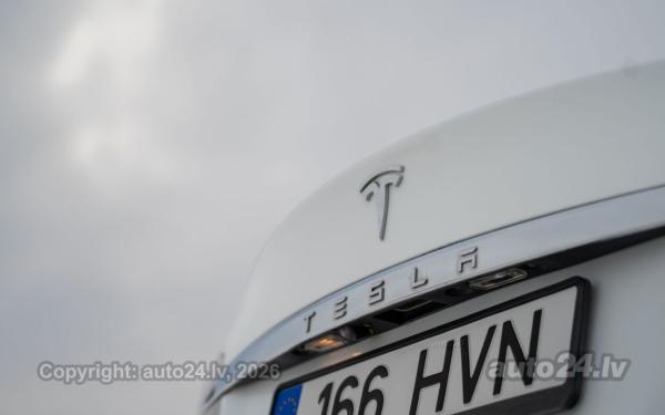 Balts Tesla Model S 2015 Tartu, ar dzinēja tilpumu 0.00 L un nobraukumu 197 tūkst. km par 17900 €, foto 10 vietnē AUTOMOTO.COM.LV