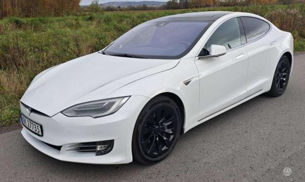 Balts Tesla Model S 2016 Šauļi, ar dzinēja tilpumu 0.00 L un nobraukumu 204 tūkst. km par 16500 €, foto 11 vietnē AUTOMOTO.COM.LV