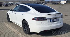 White Tesla Model S 2016 in Riga, with an engine capacity of 0.00 L and mileage of 187 thousand km for 18990 €, photo 5 on AUTOMOTO.COM.LV