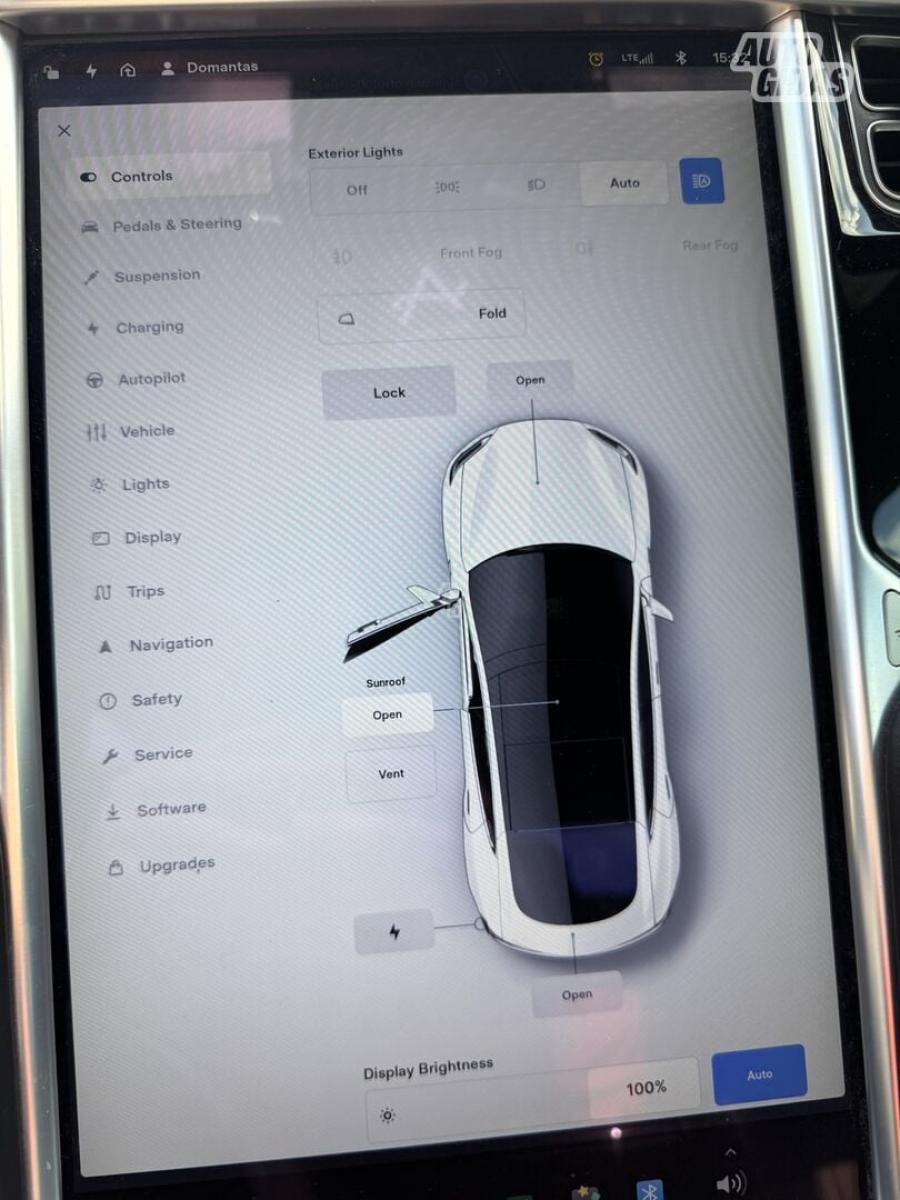 Balts Tesla Model S 2016 Kauņa, ar dzinēja tilpumu 0.00 L un nobraukumu 288 tūkst. km par 17000 €, foto 16 vietnē AUTOMOTO.COM.LV
