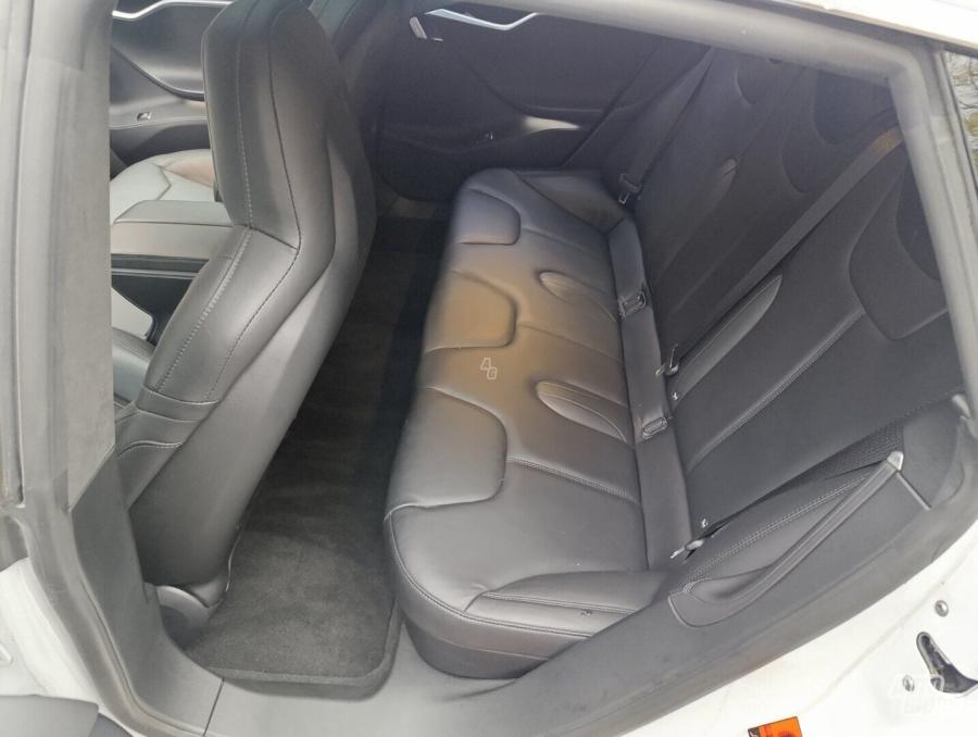 Balts Tesla Model S 2016 Viļņa, ar dzinēja tilpumu 0.00 L un nobraukumu 32 tūkst. km par 25700 €, foto 10 vietnē AUTOMOTO.COM.LV