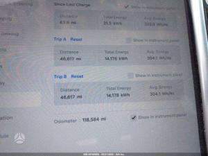 White Tesla Model S 2016 in Klaipeda, with an engine capacity of 0.00 L and mileage of 119 thousand km for 5300 €, photo 17 on AUTOMOTO.COM.LV