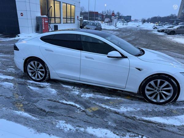 Balts Tesla Model S 2017 Kauņa, ar dzinēja tilpumu 0.00 L un nobraukumu 260 tūkst. km par 14500 €, foto 2 vietnē AUTOMOTO.COM.LV