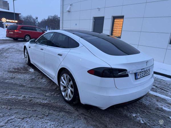 Balts Tesla Model S 2017 Kauņa, ar dzinēja tilpumu 0.00 L un nobraukumu 260 tūkst. km par 14500 €, foto 6 vietnē AUTOMOTO.COM.LV
