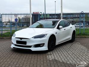 White Tesla Model S 2017 in Avizieniai, with an engine capacity of 0.00 L and mileage of 45 thousand km for 21900 €, photo  on AUTOMOTO.COM.LV