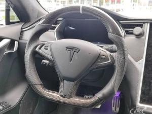 White Tesla Model S 2017 in Avizieniai, with an engine capacity of 0.00 L and mileage of 45 thousand km for 21900 €, photo 18 on AUTOMOTO.COM.LV