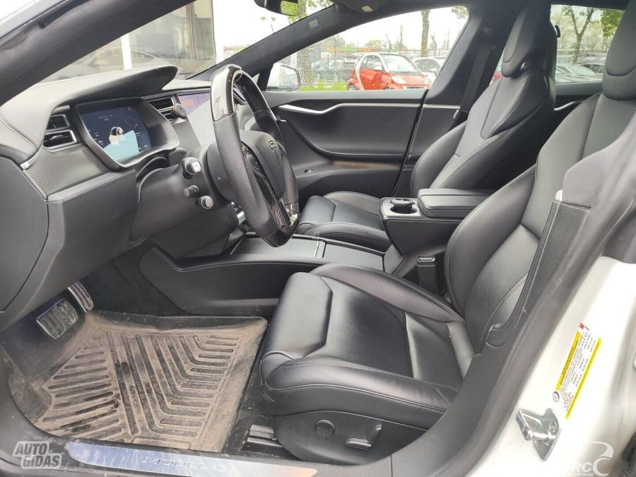 White Tesla Model S 2017 in Avizieniai, with an engine capacity of 0.00 L and mileage of 45 thousand km for 21900 €, photo 21 on AUTOMOTO.COM.LV