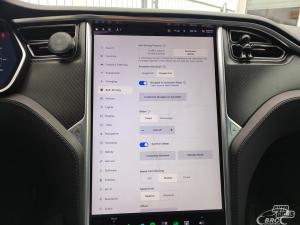 White Tesla Model S 2017 in Avizieniai, with an engine capacity of 0.00 L and mileage of 45 thousand km for 21900 €, photo 35 on AUTOMOTO.COM.LV