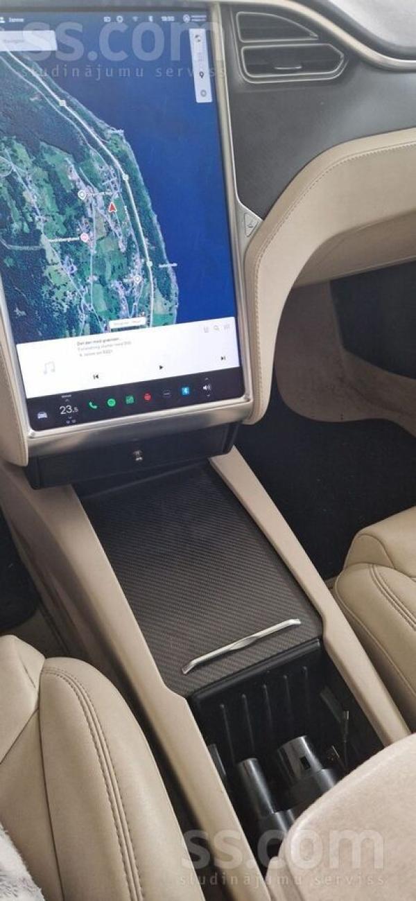 Balts Tesla Model S 2017 Rīga, ar dzinēja tilpumu 0.00 L un nobraukumu 277 tūkst. km par 16777 €, foto 3 vietnē AUTOMOTO.COM.LV