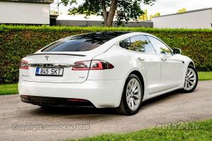 White Tesla Model S 2018 in Parnu, with an engine capacity of 0.00 L and mileage of 101 thousand km for 23990 €, photo 3 on AUTOMOTO.COM.LV