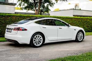 White Tesla Model S 2018 in Parnu, with an engine capacity of 0.00 L and mileage of 101 thousand km for 23990 €, photo 9 on AUTOMOTO.COM.LV