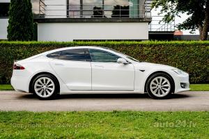 White Tesla Model S 2018 in Parnu, with an engine capacity of 0.00 L and mileage of 101 thousand km for 23990 €, photo 10 on AUTOMOTO.COM.LV