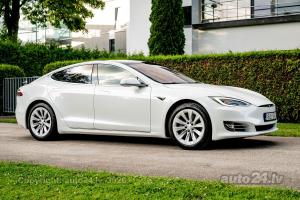 White Tesla Model S 2018 in Parnu, with an engine capacity of 0.00 L and mileage of 101 thousand km for 23990 €, photo 11 on AUTOMOTO.COM.LV