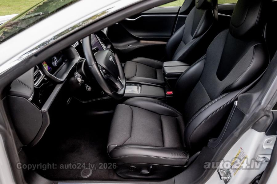 White Tesla Model S 2018 in Parnu, with an engine capacity of 0.00 L and mileage of 101 thousand km for 23990 €, photo 14 on AUTOMOTO.COM.LV