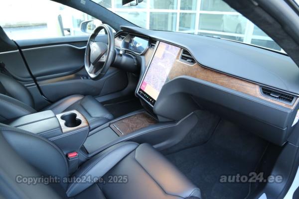 Balts Tesla Model S 2019 Tallina, ar dzinēja tilpumu 0.00 L un nobraukumu 70 tūkst. km par 34990 €, foto 11 vietnē AUTOMOTO.COM.LV