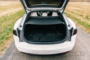 White Tesla Model S 2019 in Tallinn, with an engine capacity of 0.00 L and mileage of 103 thousand km for 30000 €, photo 9 on AUTOMOTO.COM.LV