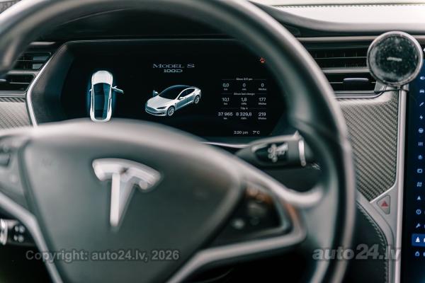 Белый Тесла Модель С 2019 в Таллин, объемом двигателя 0.00 л и пробегом 103 тыс. км за 30000 €, фото 10 на AUTOMOTO.COM.LV