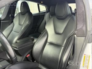 Balts Tesla Model S 2020 Liepāja, ar dzinēja tilpumu 0.00 L un nobraukumu 131 tūkst. km par 37000 €, foto 6 vietnē AUTOMOTO.COM.LV