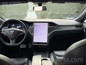 Balts Tesla Model S 2020 Liepāja, ar dzinēja tilpumu 0.00 L un nobraukumu 131 tūkst. km par 37000 €, foto 7 vietnē AUTOMOTO.COM.LV